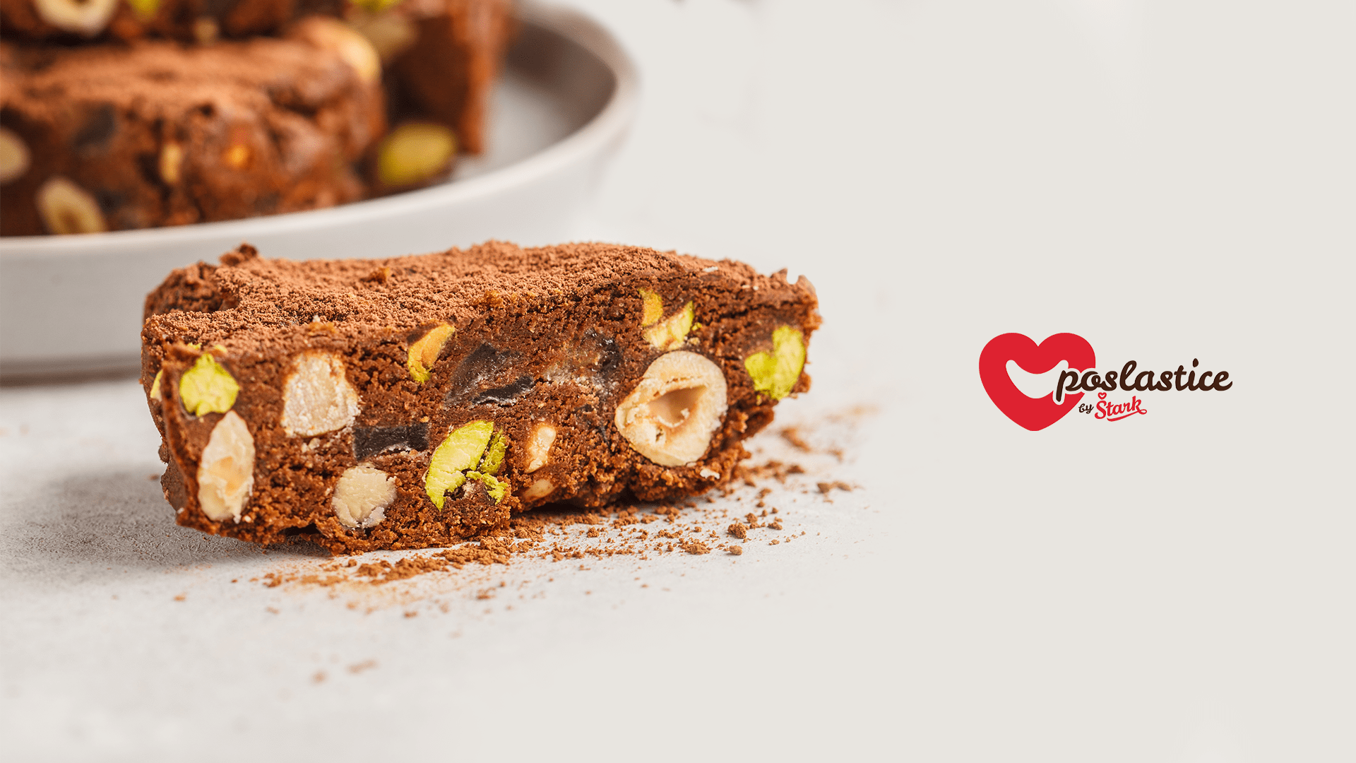 Čokoladni rolat sa pistaćima i lešnikom — Volim poslastice